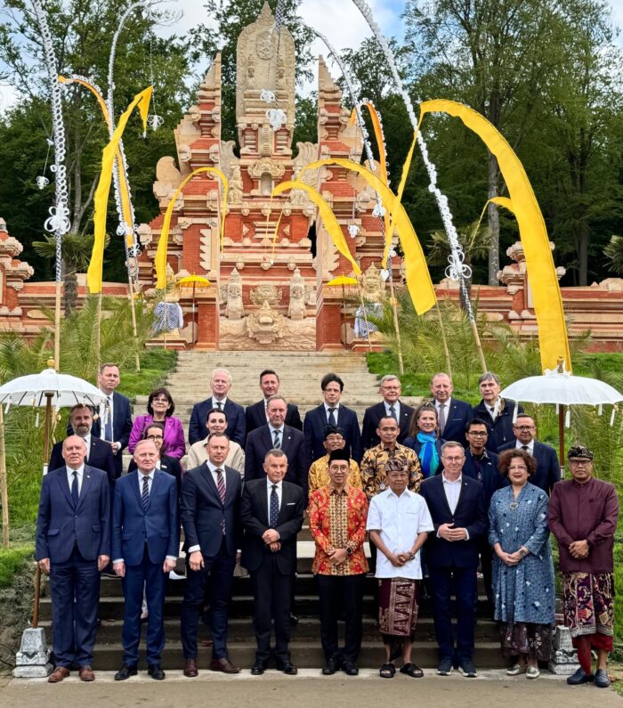 Taman Bali Indah Pura Terbesar di Eropa